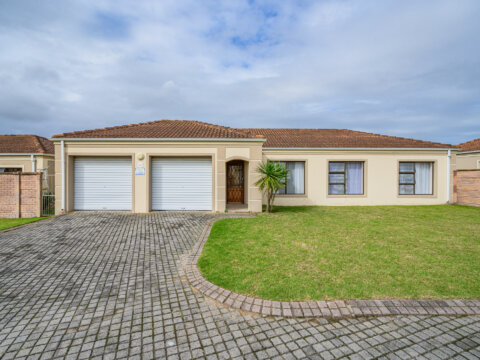 Archives: Properties | Louw Lochner Properties